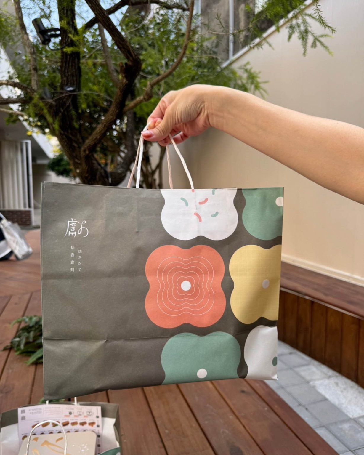 【台南美食】台中超夯圓可頌插旗台南『獻．烘焙 iminding(台南店)』超美獨棟日式老宅，大庭院可以坐著享用美味可頌｜台南新景點 - 台南女孩凱莉吃透透